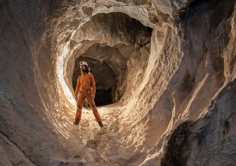 Caves and surface karst phenomena in the Carnic Alps - Geoparco Alpi ...